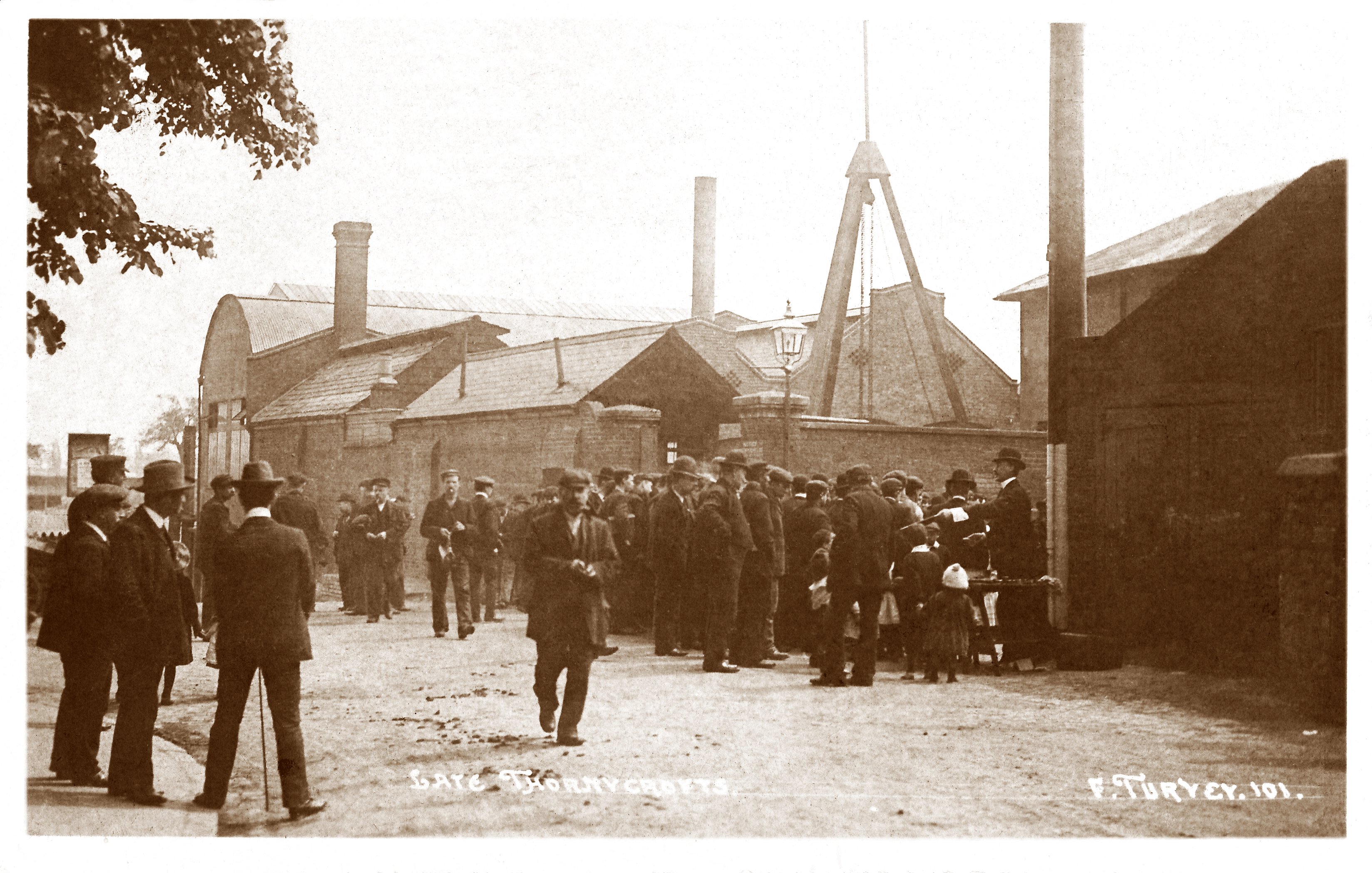 Postcards of Richmond and Twickenham and places near the Thames